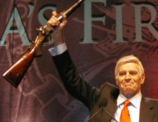 Video: Charlton Heston’s “From my cold dead hands” speech to the NRA ...
