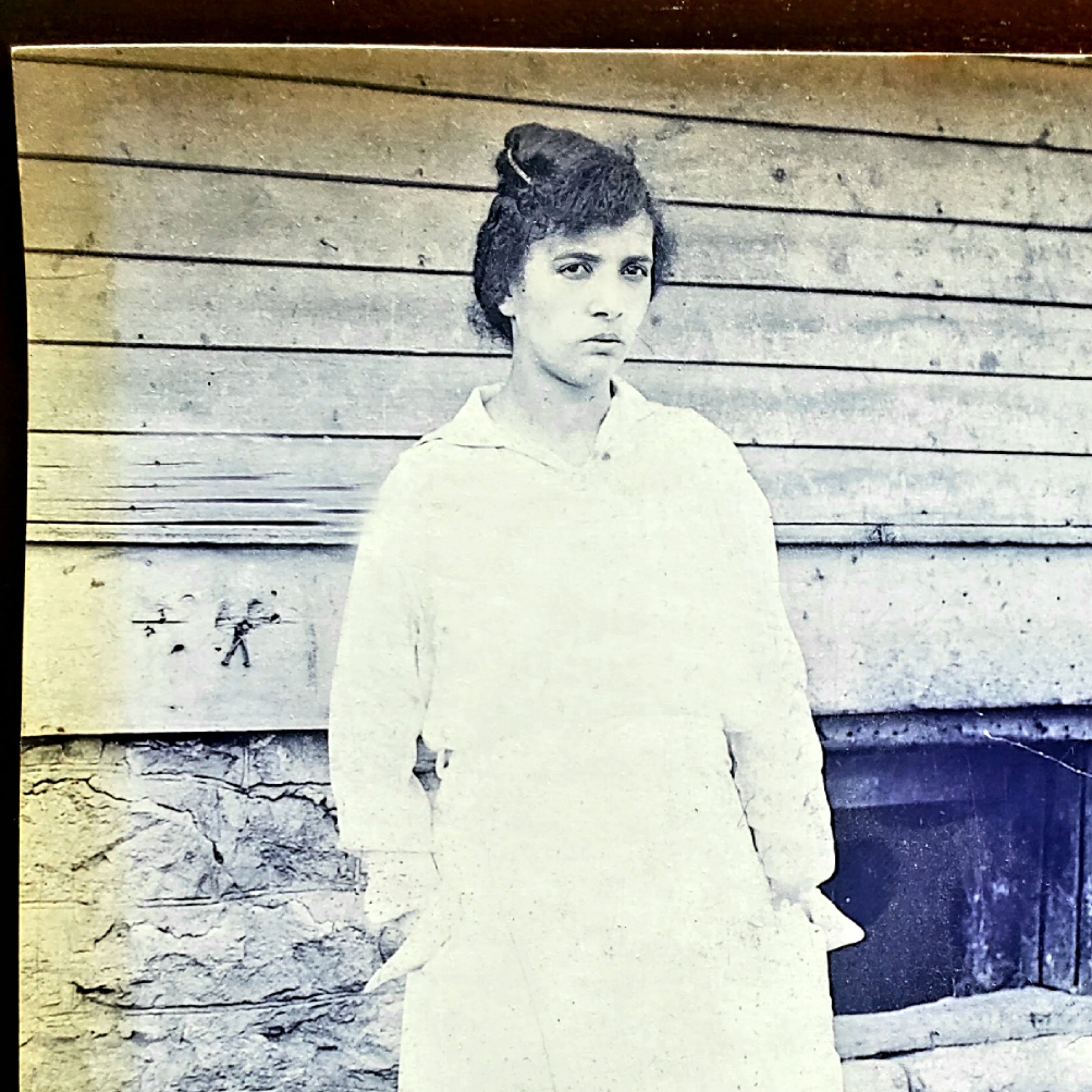 Desne A. Crossley: O Rosie Girl | Vox Populi